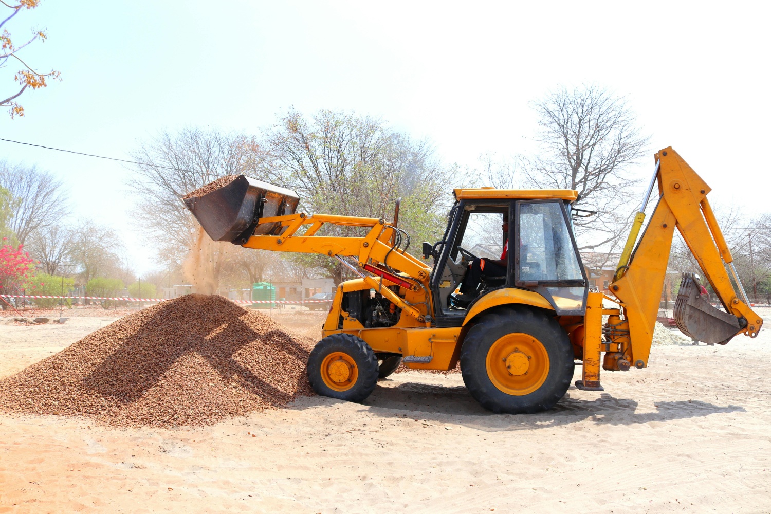 7 Essential Transportation Machines Used in Construction | Construction ...